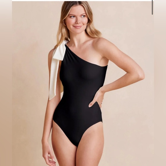 summersalt | Swim | Nwt Summersalt The Bowshoulder Ruched Sidestroke Swimsuit Sz 2 15 Curr Seas ...